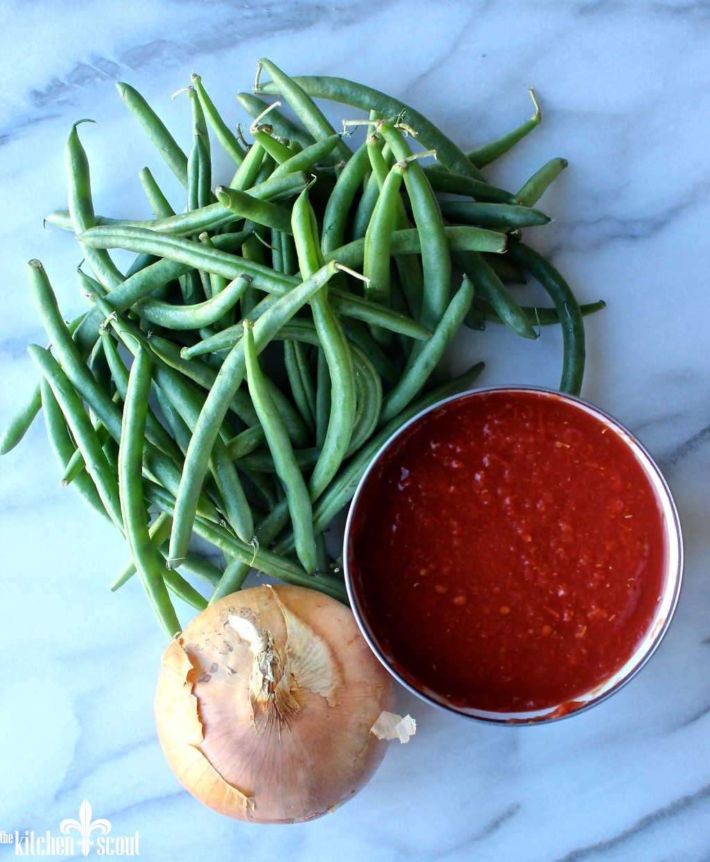 Green Beans with Tomato Sauce (Fassoulia) | The Kitchen Scout